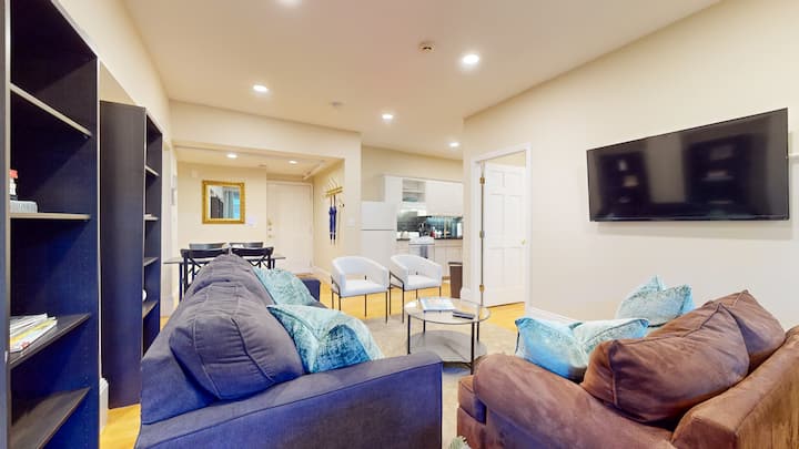 Newly Renovated 2-bed, Back Bay Near Mgh, Bu, Mit - Boston, MA