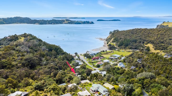 Opahi Treehouse - Mahurangi West Holiday Home - Puhoi