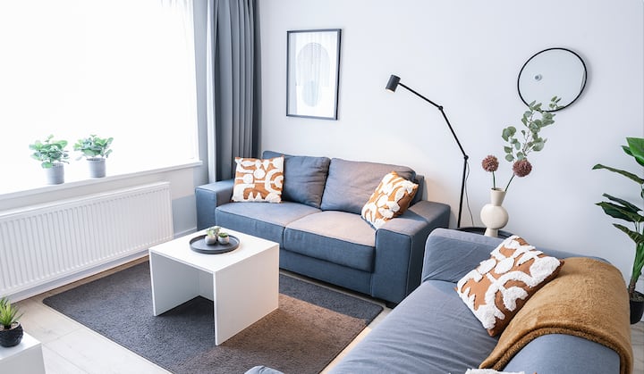 Maison Récemment Rénovée De 6 Pièces Avec Toit-ter - Best