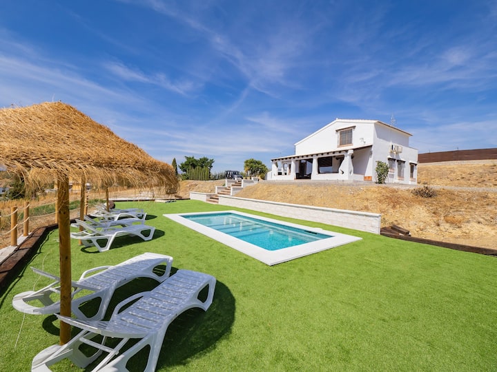 Cubo's La Casa Azul - Coín