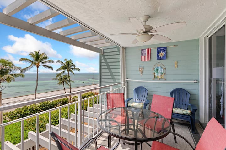 Oceanfront Oasis Smathers Beach Condo Sunrise View - Key West