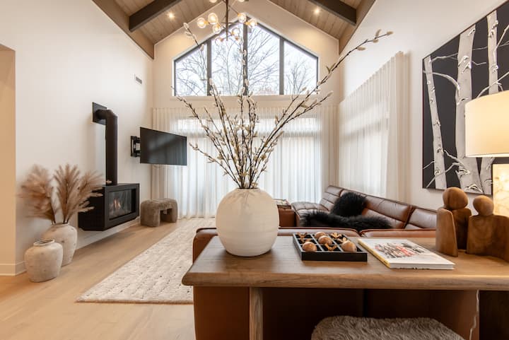 New! Verbier L'ours 205 | Tremblant Living - Mont-Tremblant