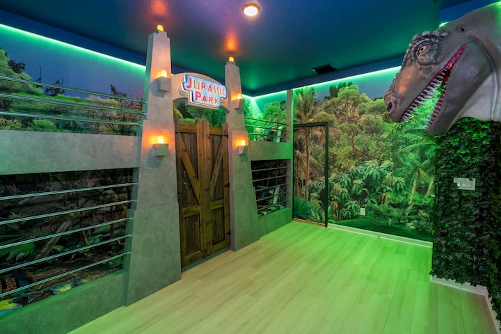 12br Home W/themed Rooms & Spa – 5869 - Orlando, FL