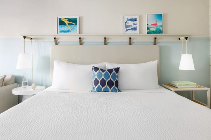 Cozy Suite | No Cleaning Fee & Newly Renovated - Key West, FL