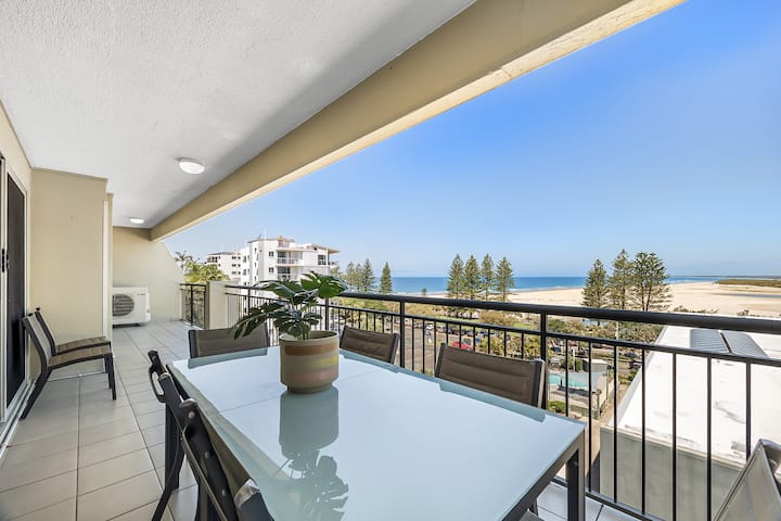 Oceanfront 3-bed Retreat With Pool-steps To Beach - Golden Beach