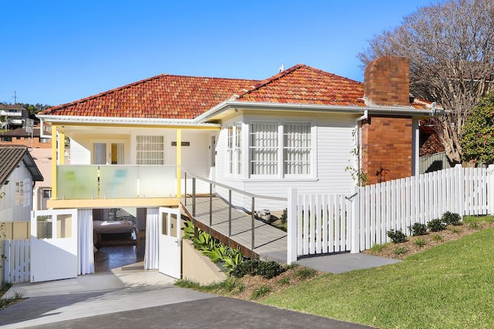White Beach - Whole Property - Terrigal