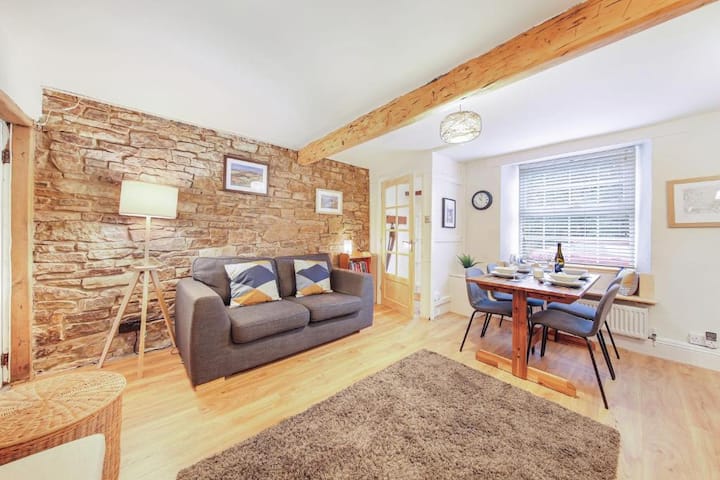 Host & Stay | Batemill Cottage - Glossop