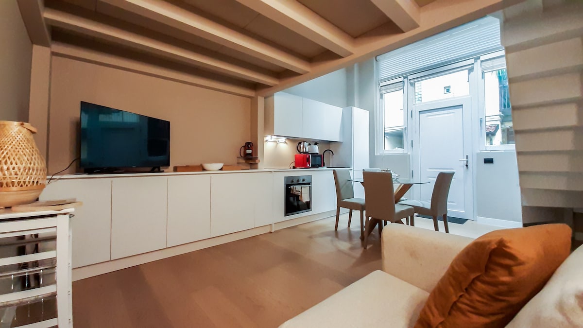 Delightful 2BR loft near the city centre - Apartments for Rent in ...