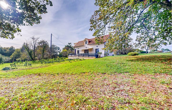 4 Bedroom Amazing Home In Sanilhac - Périgord