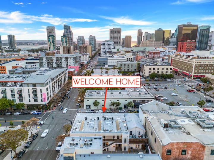 Explore Downtown From Modern Oasis Apt Sleeps 4 ! - San Diego Airport (SAN)