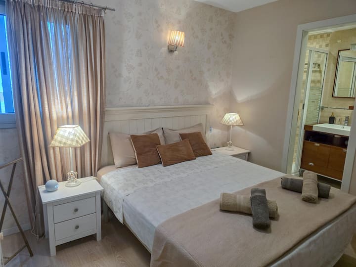 2 Bedroom Wifi Center Los Cristianos 100 Mt Beach - Los Cristianos