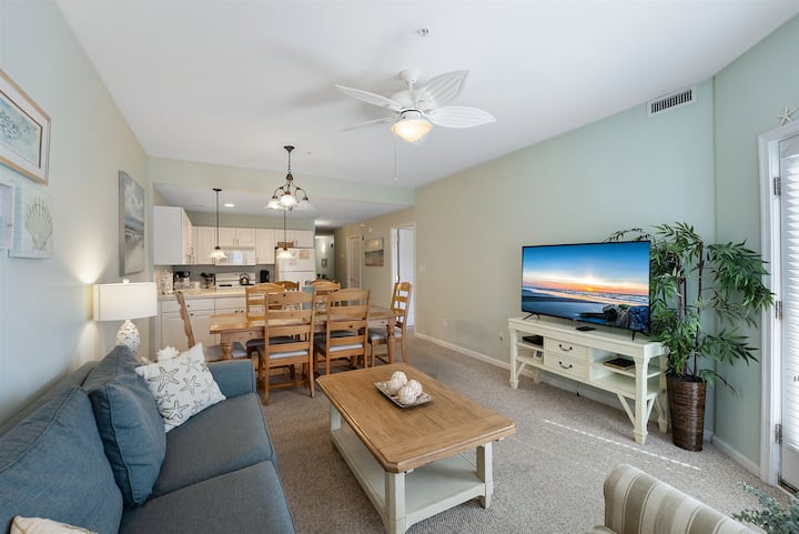 Chic Oceanviews Condo 3br 2ba Pool Balcony Hot Tub - Wildwood Crest, NJ