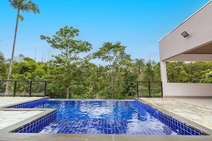 Oásis Verde C/ Piscina Borda Infinita E 5 Quartos - Caldas Novas