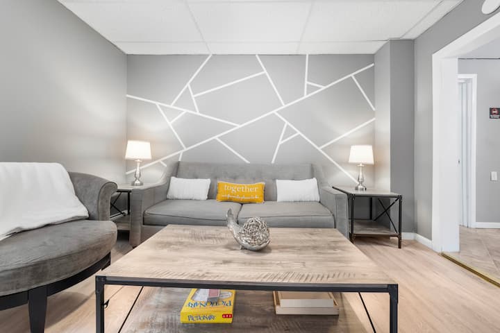 Comfy Apt| 2 Blocks To Nyc Train |Private Parking| - Rosebank - Staten Island NY