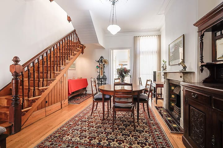 Premium Glebe Terrace - Prime Location - Camperdown