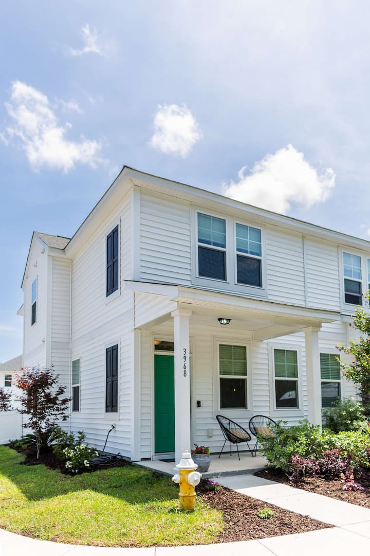 Creekside Bungalow, Park Circle, 15m Dtwn Chs - North Charleston, SC