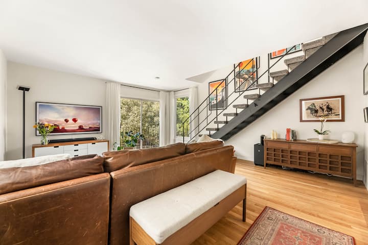Mid Century Serenity - Hollywood, CA