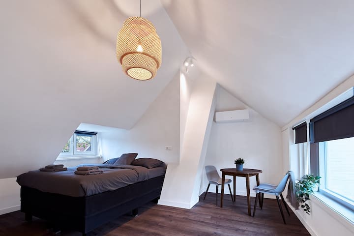 Urban Bliss 1br Apartment Close To Center - By T&s - Eindhoven
