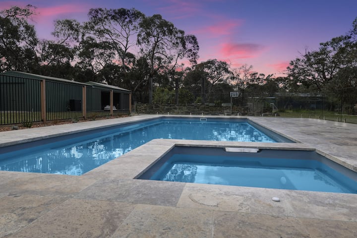Homestead Pool House, Spa, Basketball, Heated Pool - Melbourne
