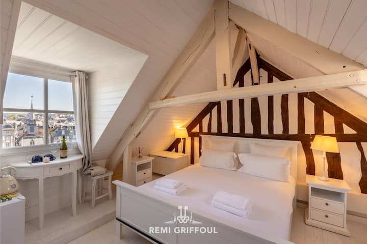 Dolphin View - Studio - Petit Cocon Avec Jolie Vue - Honfleur