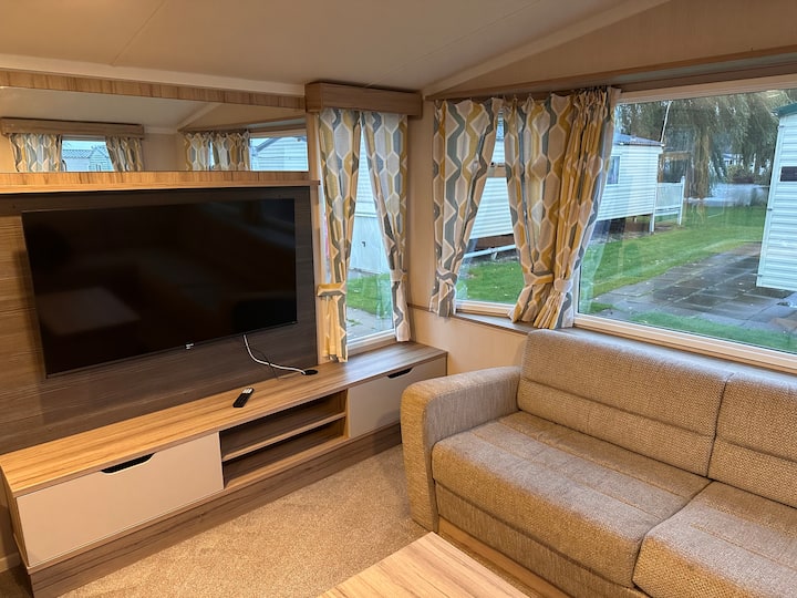 3br-sleeps6-parking-pool-nearbeach&skegness - Skegness