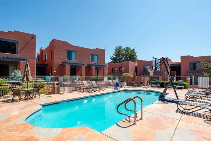 Amazing Red Rock Views! Gorgeous Unit With Kitchen - Sedona, AZ
