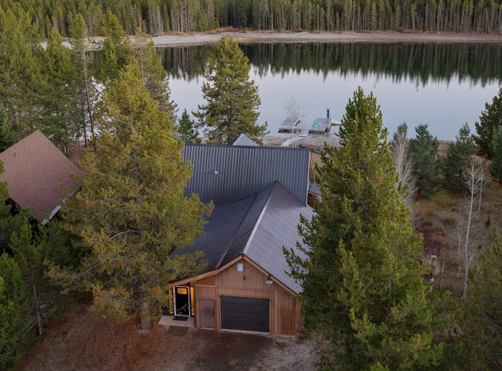 Pelican Roost | Waterfront, Private Dock, Hot Tub! - Island Park, ID