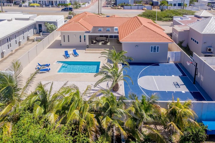 Villa Camila | Pool & Basketball Court By Lucha - Aruba