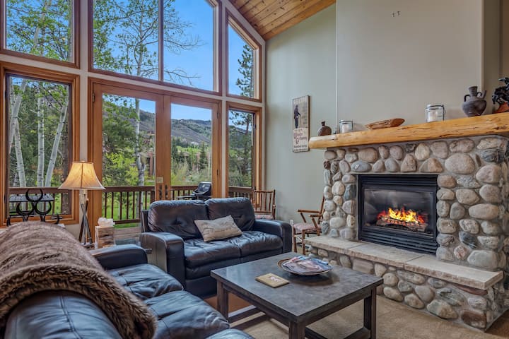 1027 Mountainous Townhome W Spa And Private Deck - Steamboat Springs, CO