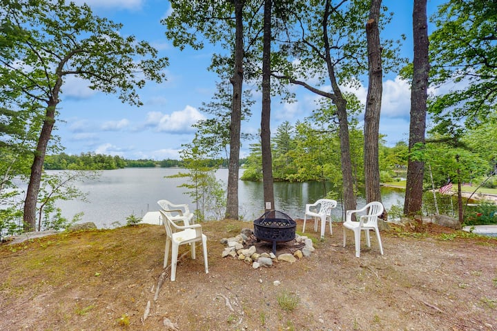 3 Br Lake Front Cottage With Lake Views & Firepit - Ossipee, NH