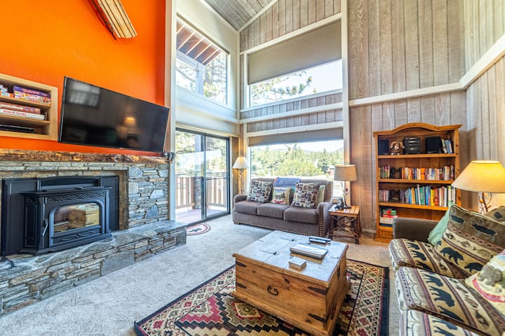 Ski In, Ski Out, Pet-friendly Condo, Spa, Pool 317 - Mammoth Lakes, CA