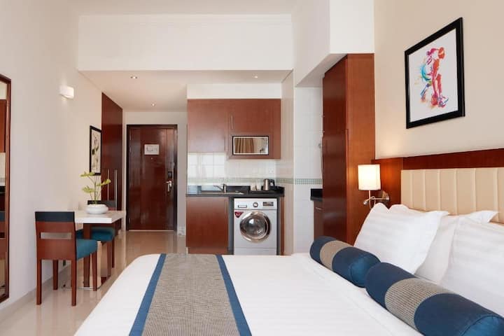 Studio Apartment In Sports City Dubai - Dubái