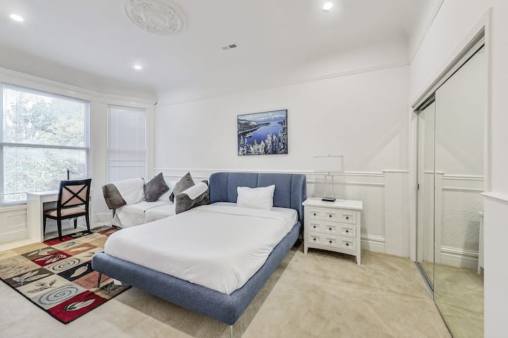 In The Heart Of Haight Ashbury 5 Bedroom House - San Francisco, CA