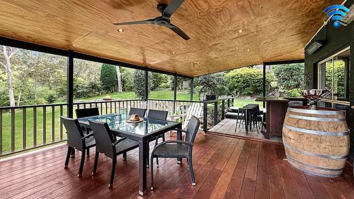 Mount Gibraltar Retreat – Stylish Home Amid Nature - Bowral