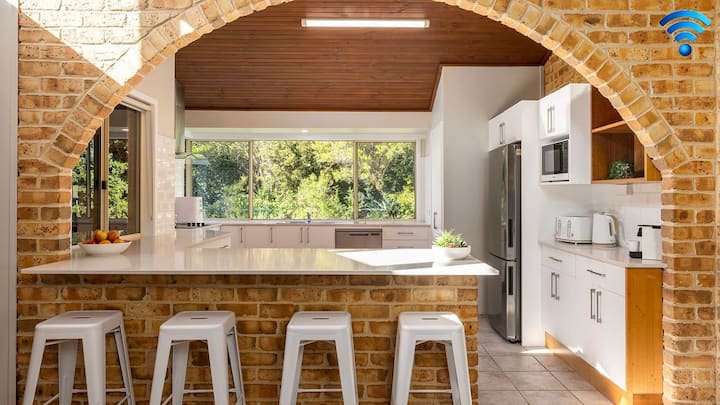 Retreat On Pebble - Walk To The Beach - Nelson Bay