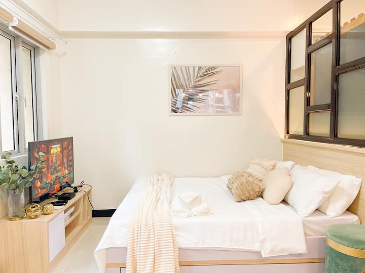 Prime Condo Living Near Venice Canal #Msert26k - Taguig