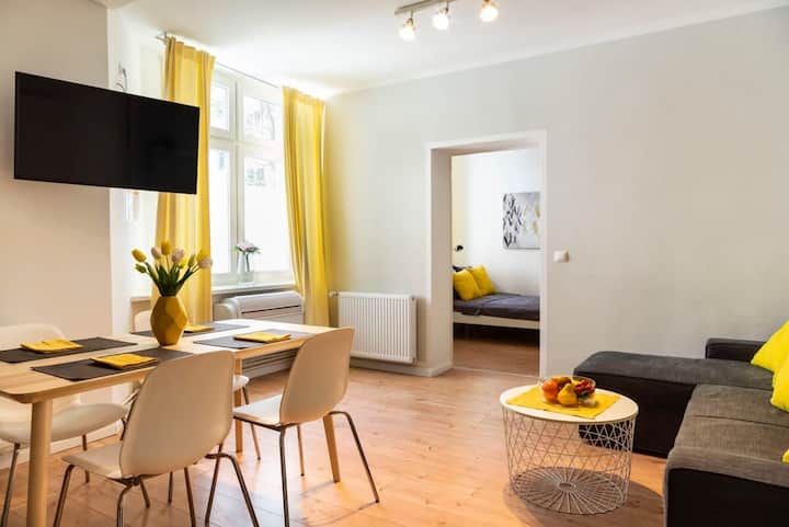 Cosy Two Br Plus Self Checkin - Berlim