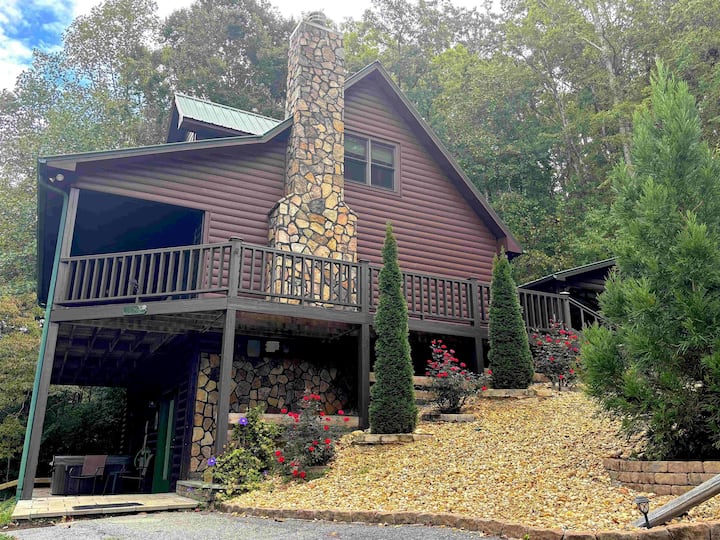 Special $100 Discount, 4/3 On A Byers Creek,hot Tu - Young Harris, GA