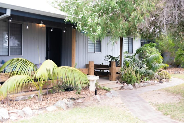 Seabliss- Looking For The Ultimate Coastal Hideawa - Lancelin