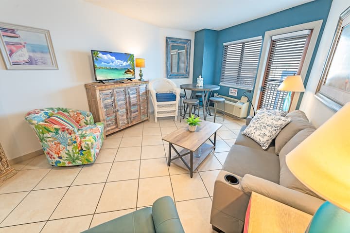 King Honeymoon, Beautiful Views, Bluewater, Pools! - Myrtle Beach, SC
