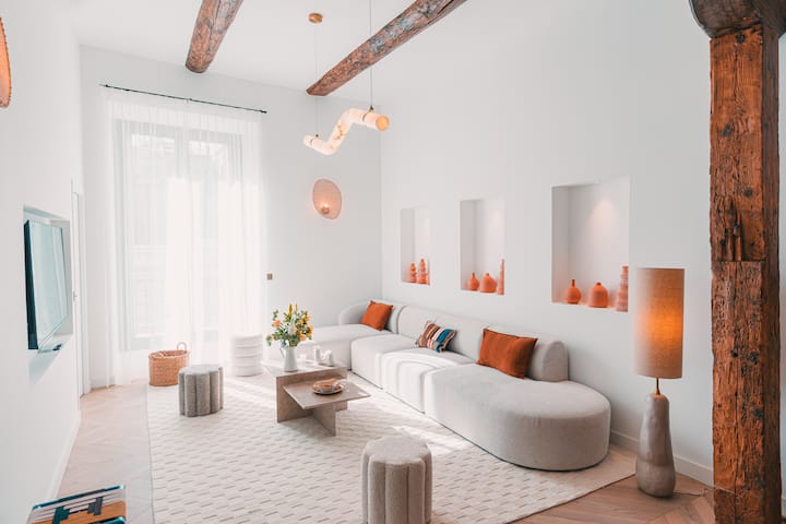 Un Somptueux 5-ch/4sdb - Vieux Port - Castellane