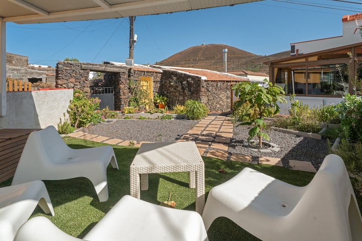 La Higuera Blanca - El Hierro