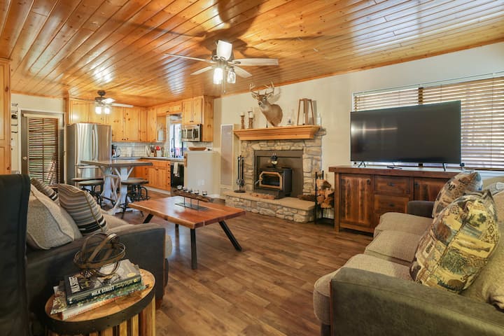 Martin Cabin @Pierpoint By Snp Trail Of Giants - Camp Nelson, CA