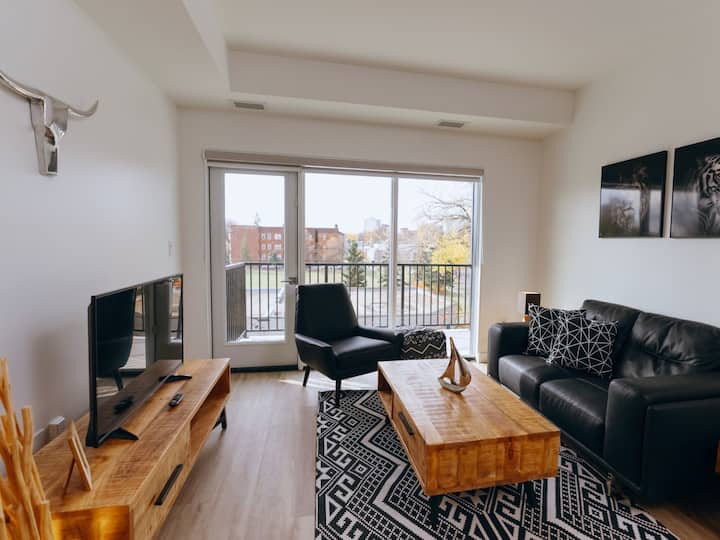 Chic 1br Heaven Near Osborne Village And The Forks - Winnipeg