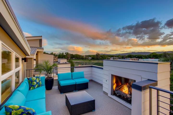 Old Town Group Retreat - New To Brewery District! - Wellington, CO