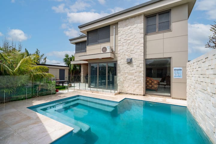Clifftop Luxury With Pool - Gerringong