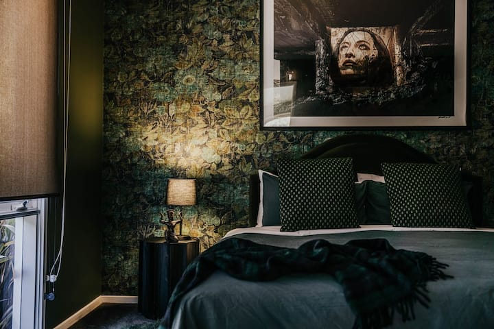 Boatshed Villas By Istana – Yellow Door - Daylesford