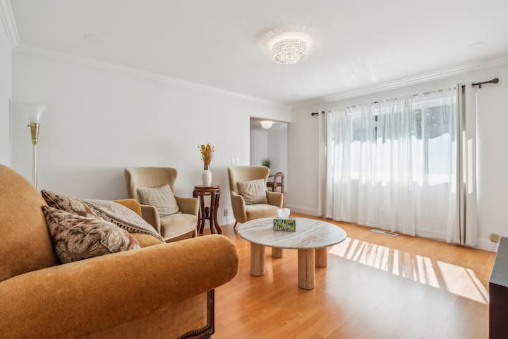 Spacious Mountain View Duplex In Prime Location - Mountain View, CA