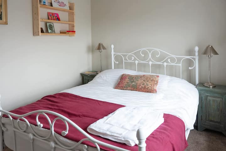 Cosy Ground Floor Flat By Catherine Hill/frome - Frome