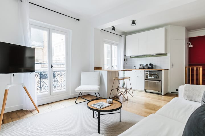 Blueground | Les Halles, Close To Eiffel Tower - Paris